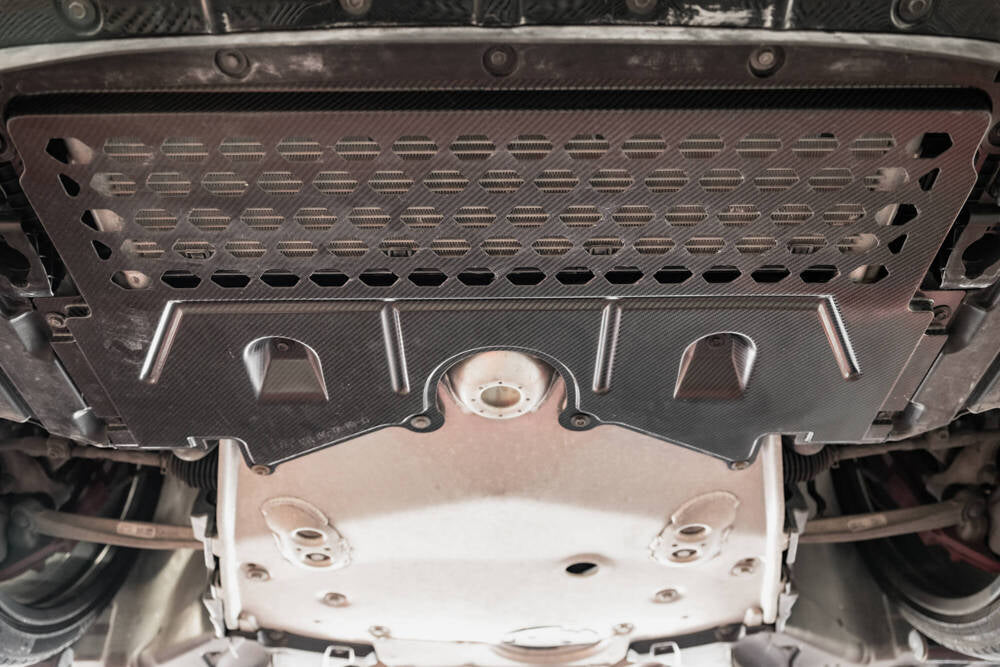 BMW - M2 - G87 - CARBON FIBER UNDER ENGINE COVER – Maxton Design Canada
