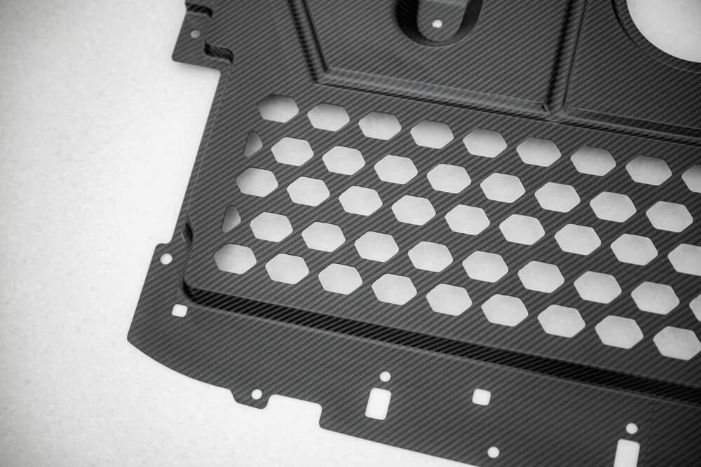 BMW - M2 - G87 - CARBON FIBER UNDER ENGINE COVER – Maxton Design Canada
