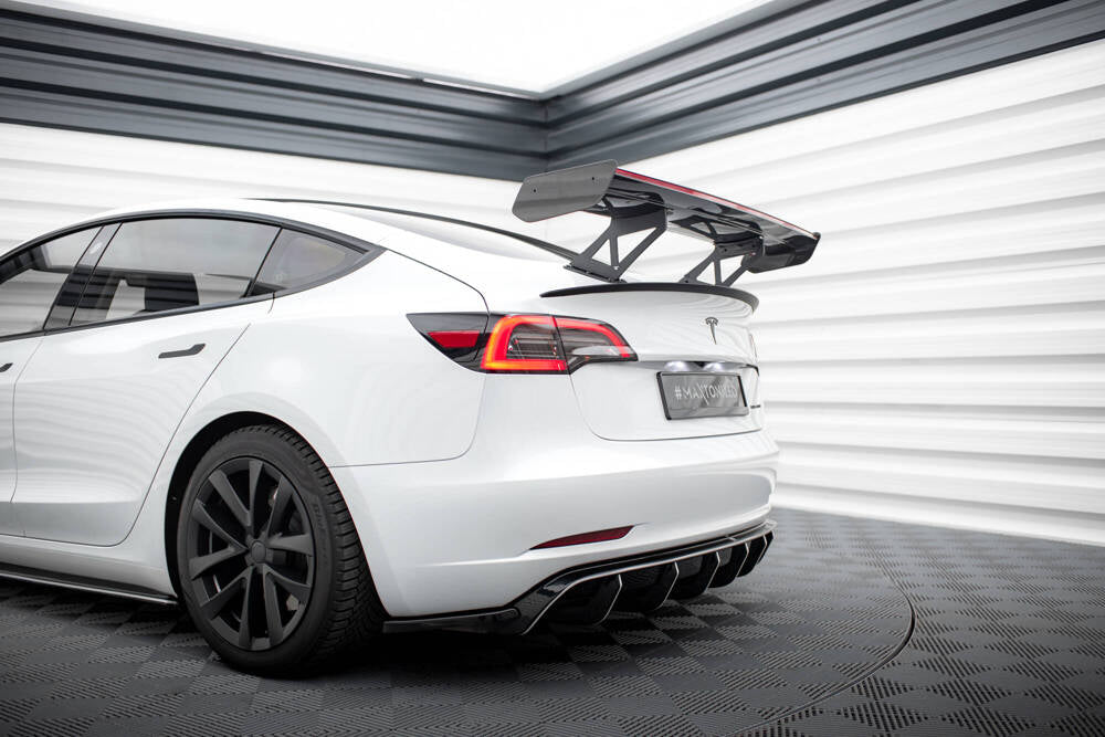 Tesla - Model 3 - Carbon Spoiler + LED – Maxton Design Canada