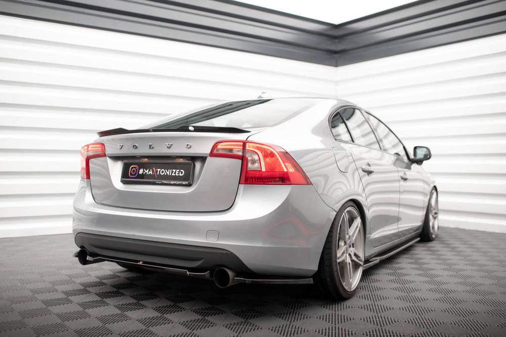 Volvo - S60 MK2 - R DESIGN - Spoiler cap – Maxton Design Canada