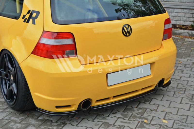 Volkswagen - MK4 Golf R32 - Central Rear Splitter – Maxton Design Canada
