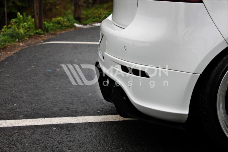 Volkswagen - MK5 Golf R32 - Rear Diffuser – Maxton Design Canada