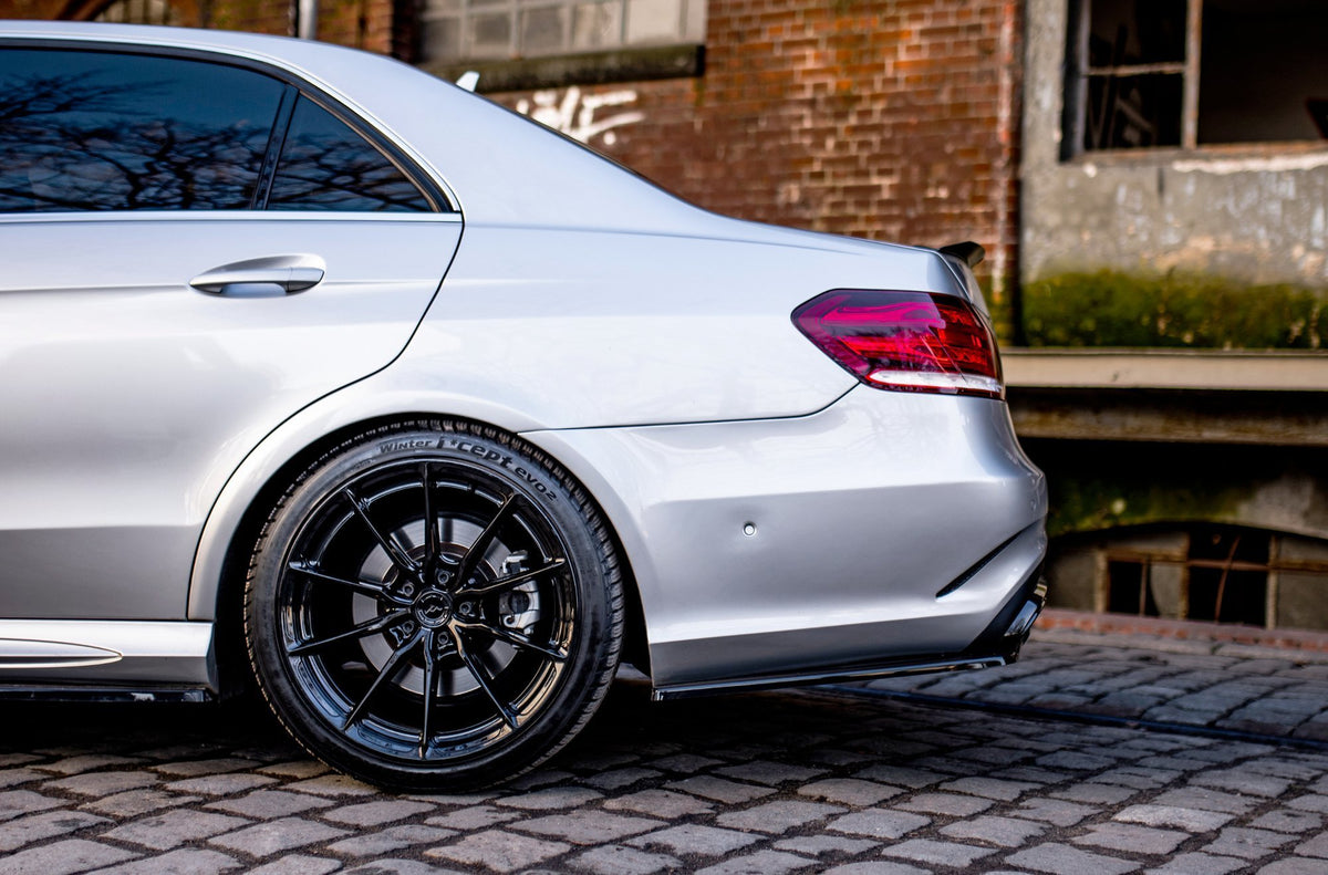 Mercedes - E - Class - E63 AMG FACELIFT - W212 - Central Rear Splitter ...